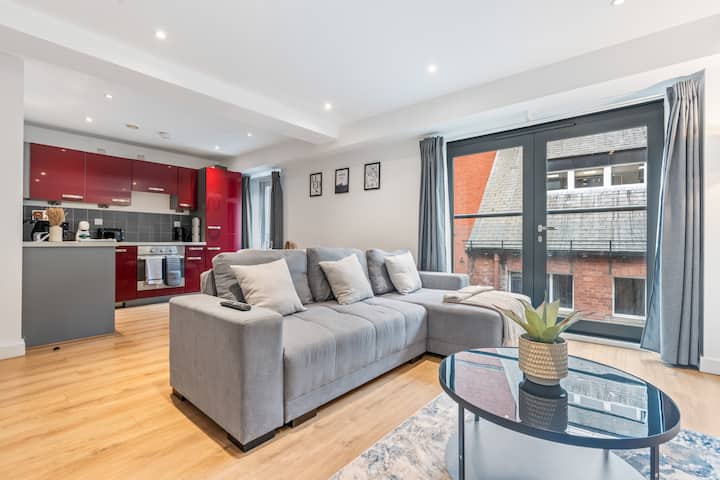 2br City Centre Flat W/juliette Balcony – Sleeps 6 - Leeds