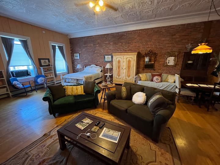 Downtown Studio With A View Of The Sea - Eastport, ME