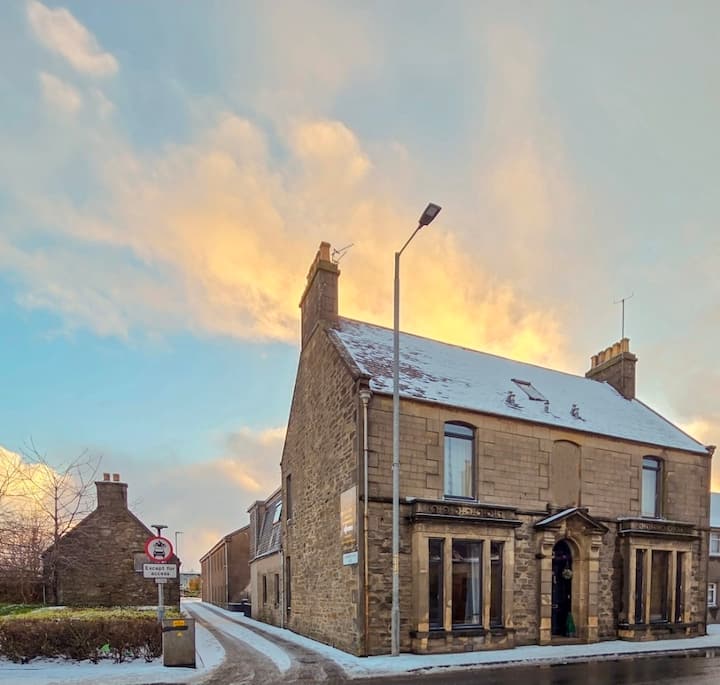 25 Bed Entire Building | Professionally Managed Sa - Huntly