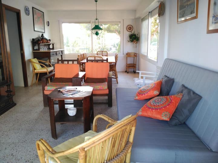 Apt. Familiar P/6 Pax Con Parking Gratis - Roda de Berà