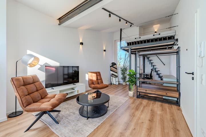 Stylishes Loft Apartment Mit Galerie & Loggia - Stuttgart