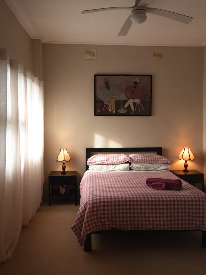 Leafy Nook With Ocean View - Wollongong