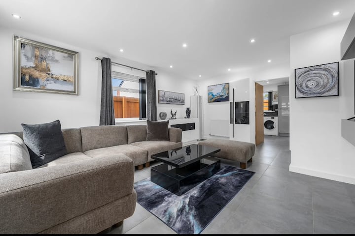 Maine Place Luxury Home In Manchester, 6 Guests - 曼徹斯特