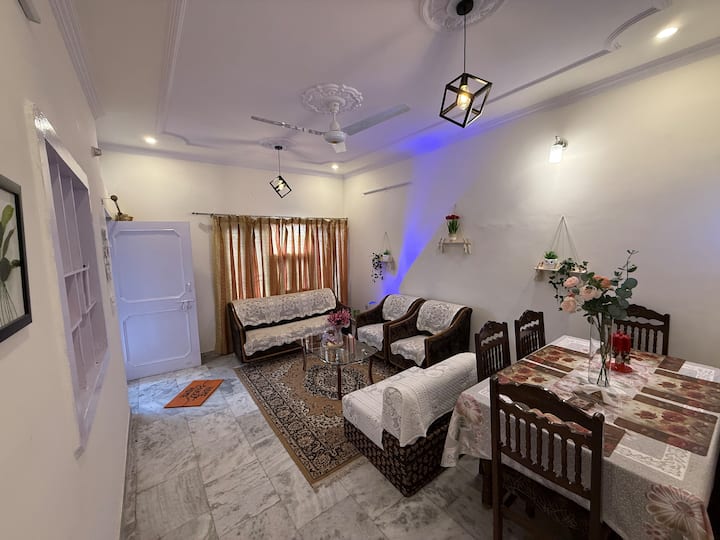 Convenient 1bhk -Saini Homestay Near Max Hospital - Chandigarh