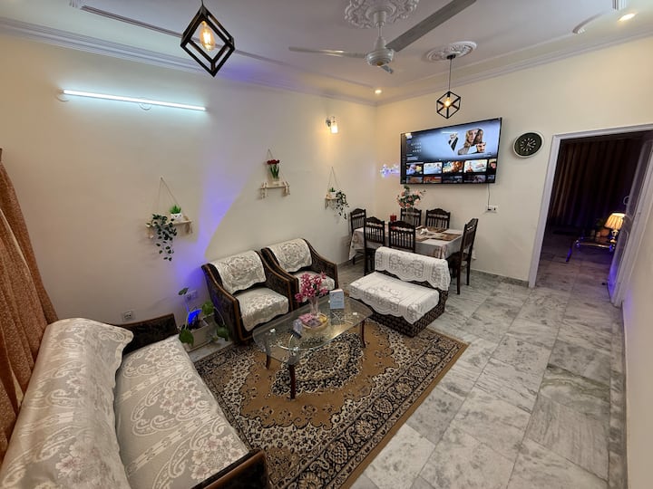 Convenient 1bhk -Saini Homestay Near Max Hospital - チャンディーガル