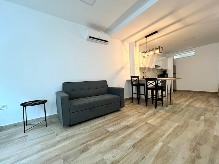 Modern And Central Independent - Torrellano