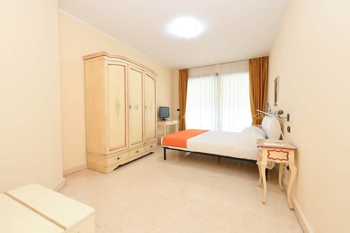 Bougainvillea For 4 People With Pool & Freeparking - Desenzano del Garda