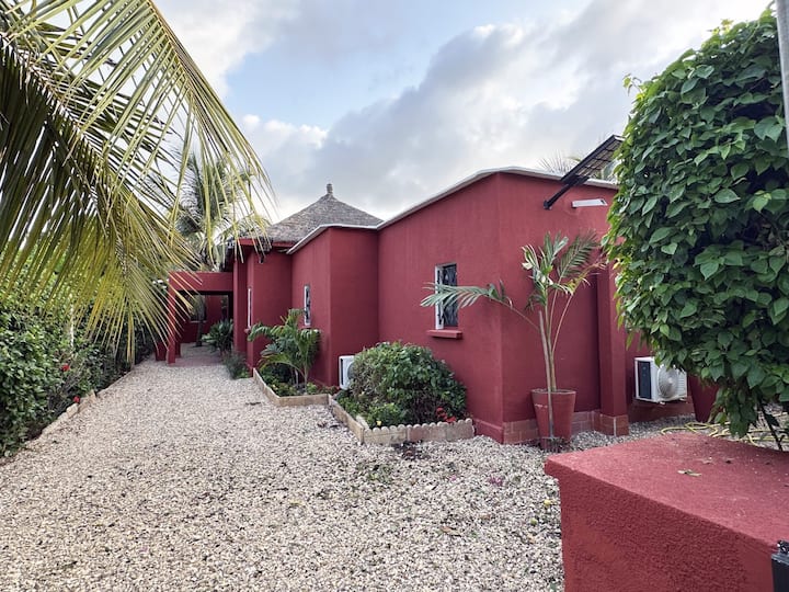 Superbe Villa Avec Piscine à Louer - Senegal