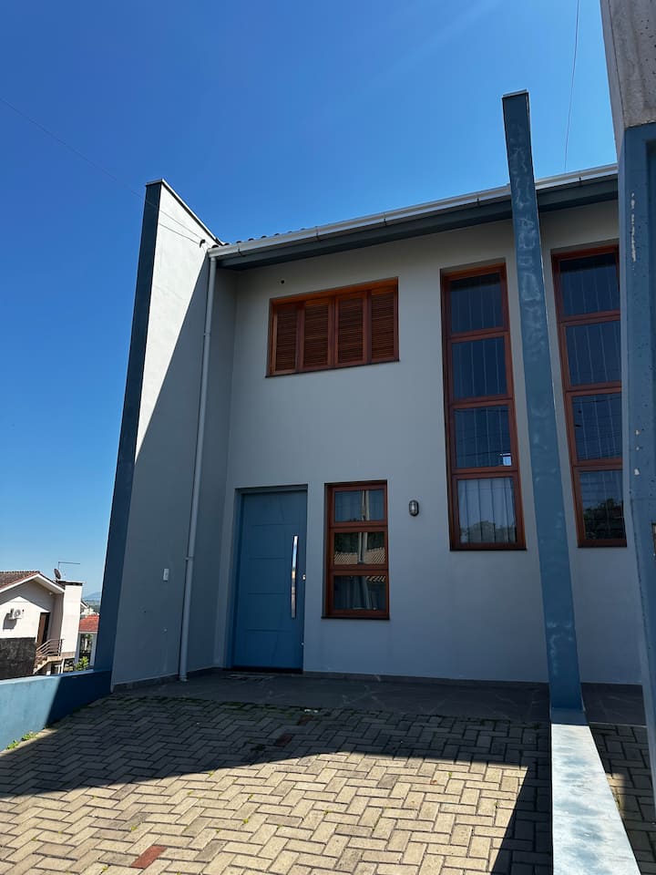 Sobrado Aconchegante - Colinas