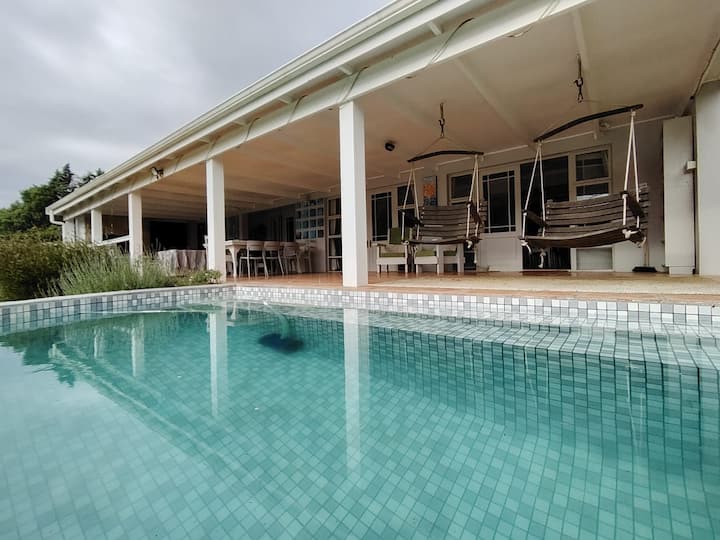 Whispering Waters - Where Time Floats Away. - Malgas