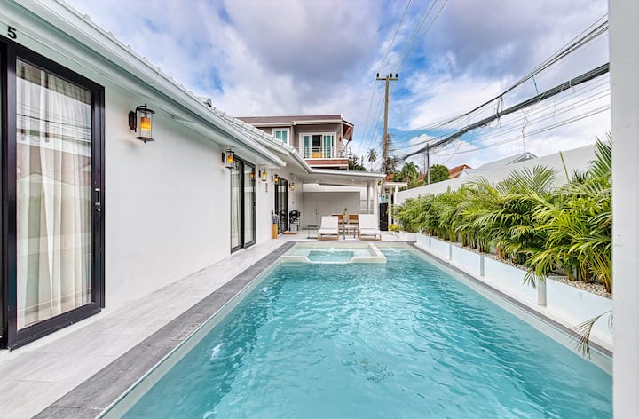 Brand New 7 Bedroom Pool Villa - Ko Samui
