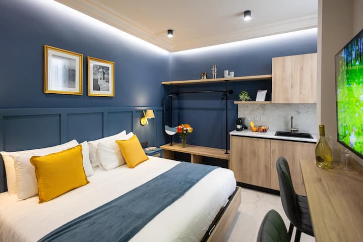 Buena Vista Suites Room 9 - La Valetta
