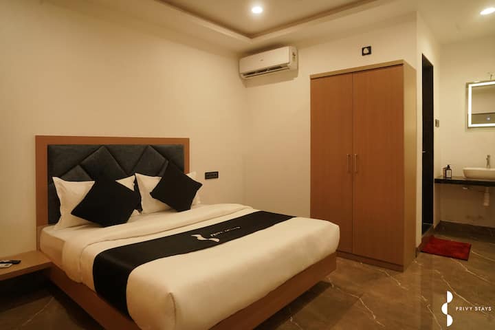 Coral Sand Beach Resort- Compact Ac Room - Alibag