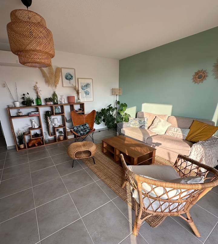 T2 Calme Avec Terrasse Et Parking Gratuit - Valence