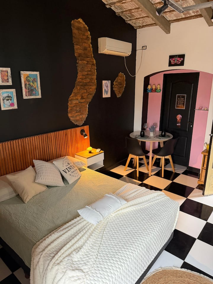 Casa•23bar•
Experiencia Mística + Bar Privado - San Antonio de Areco