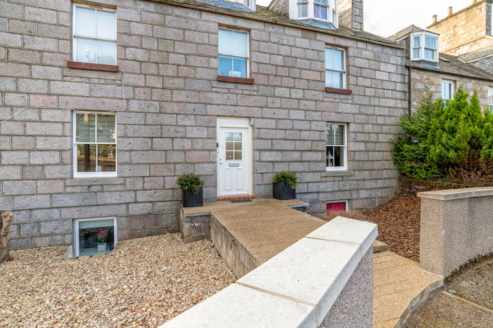 2 Bedroom Flat In Ballater - Ballater