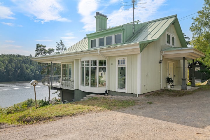 Vacker Villa Vid Sjön Egen Brygga-40 Min Stockholm - Södertälje