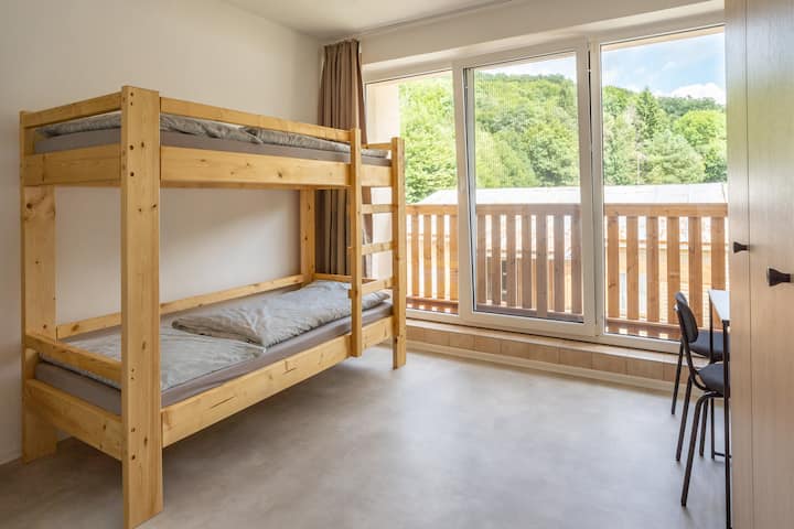 The Cabin Retreat Piešťany – 2-bed Room - Podhradie