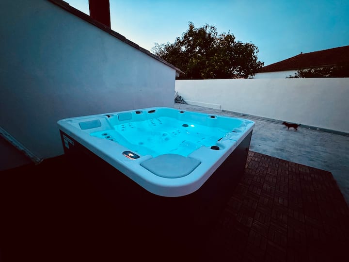 Casa Encantadora Com Jacuzzi à 3 Km De Fatima. - Fatima