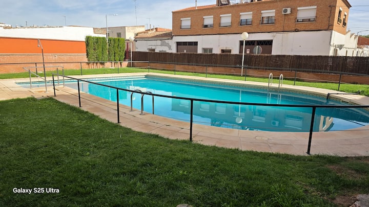 Nuevo Apartamento Lujoso Con Piscina. - Tomelloso