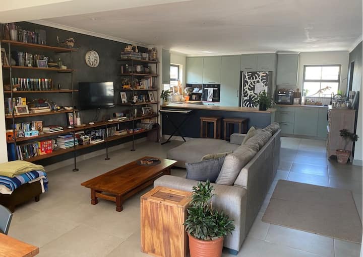House In Central Helderberg - Somerset West
