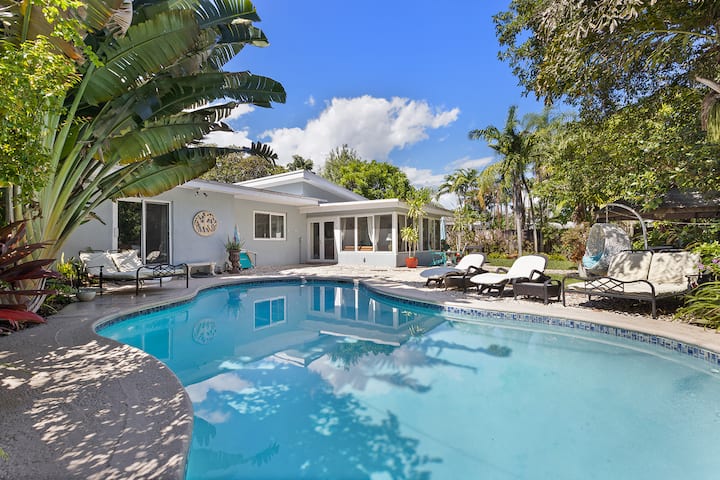 Chic 3br Oasis With Pool & Gazebo - Wilton Manors, FL