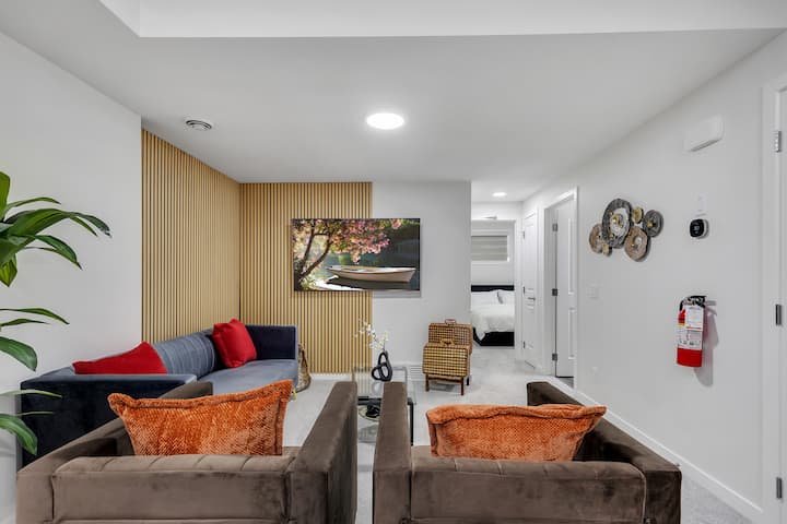 Alluring 2-bedroom Guest Suite - Calgary