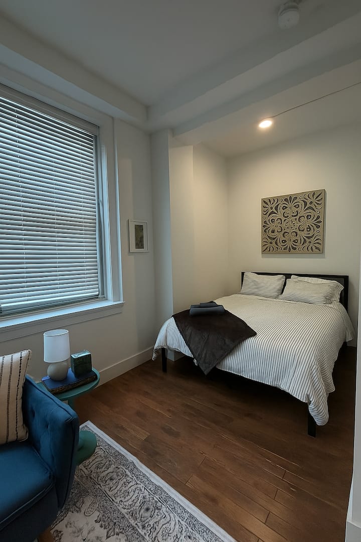 Charming Luxe Studio Near Yale With Kitchen & Gym - New Haven