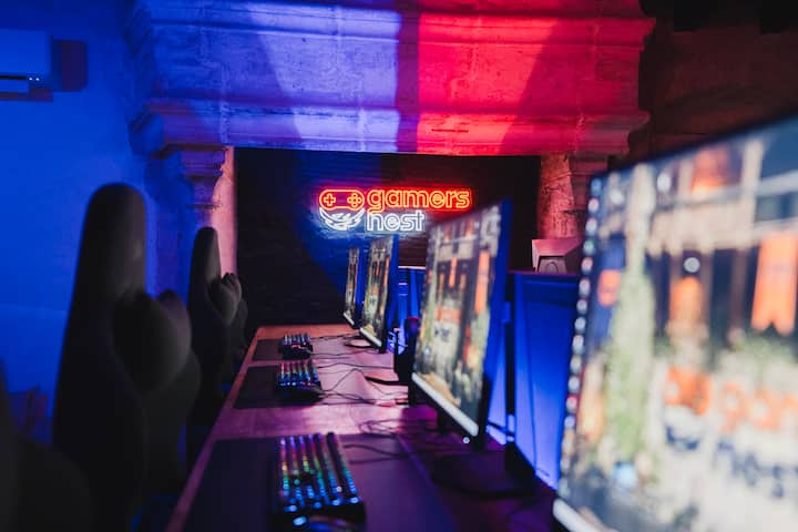 Gamers Nest - Maison Gaming, Salle Pc Et Consoles - Vivonne