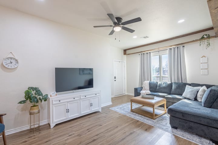 Belton Cozy Cottage - Belton, TX