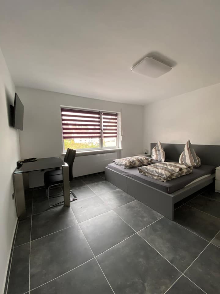 Modernes 1-zimmer Apartment Mit Küche Und Bad - Mettlach