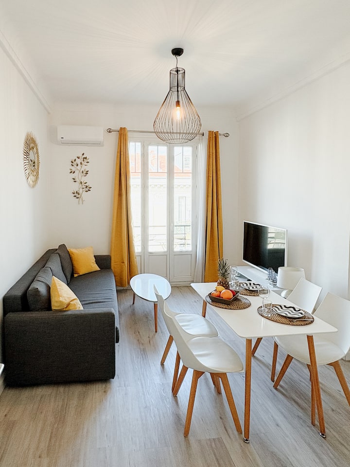 Elegant Apartment With Balcony – Central Nice - Nizza