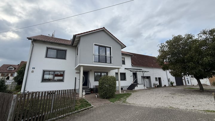 Ferienwohnung Zum Linderer Wirt - Schrobenhausen