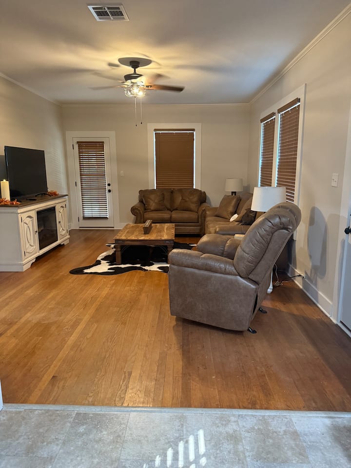 Hawkins Hill - Bastrop, LA