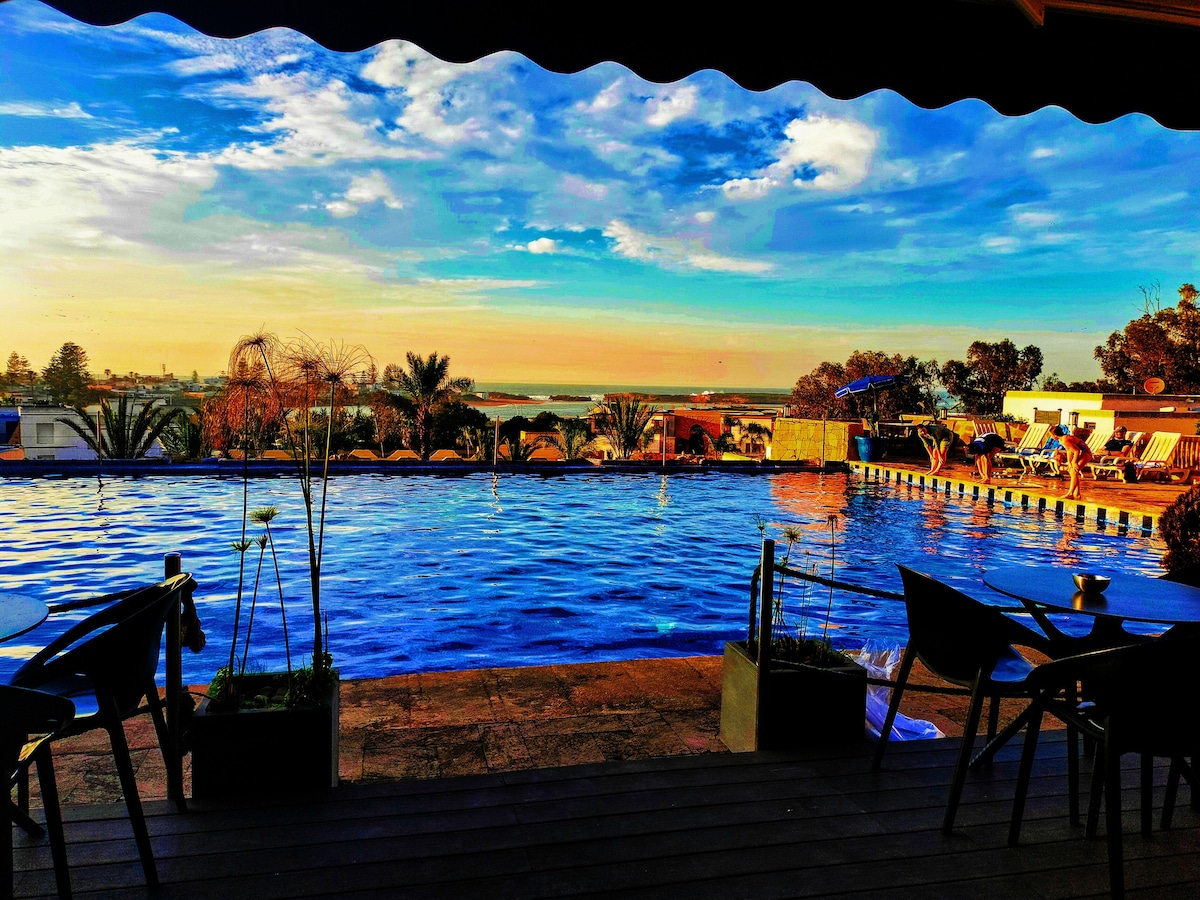 n 24 duplex Vue Mer avec trois piscines - Airbnb