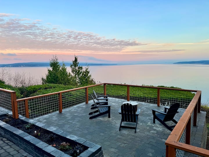 Baby Island Bungalow - Langley, WA