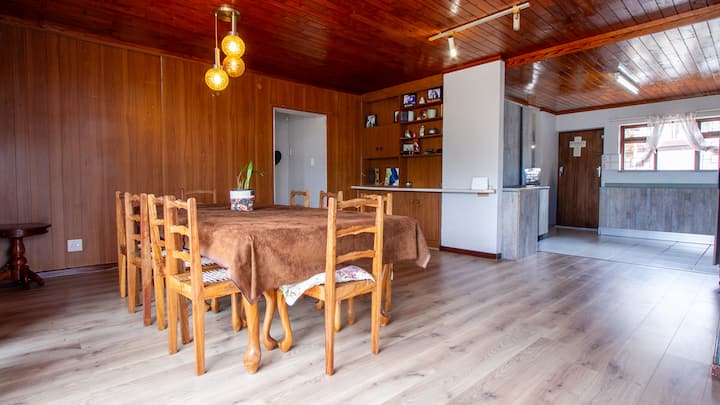 Family Cape Escape In Stellenberg - Western Cape