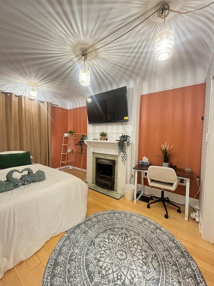 Privatecozyroom In A Home By Ttc Station - Toronto