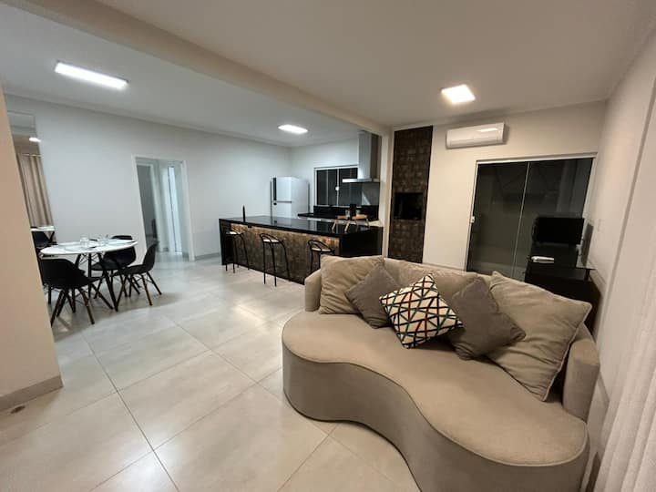 Casa Região Central, Perto De Mercado, Farmácia - Marília