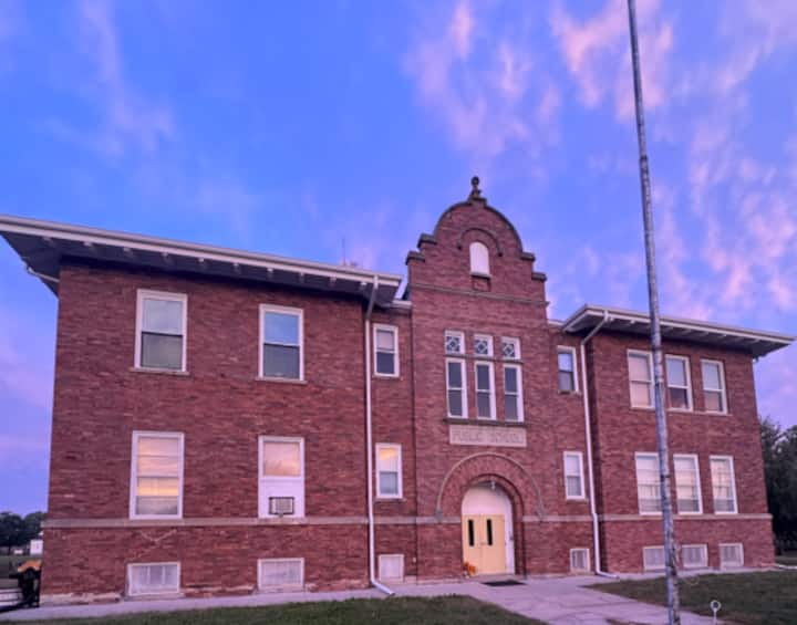 The Greenwood Retreat - Peaceful 5-bedroom Getaway - Nebraska