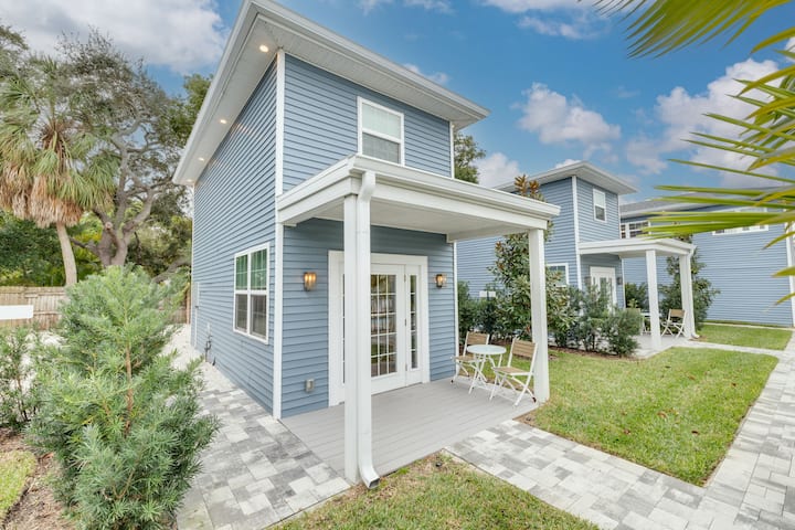 Luxury Tiny Home 1 Bed 1 Bath Unit C “Shelly” - Dunedin, FL