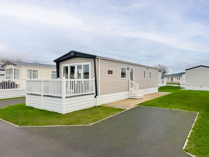 The Retreat - An Luxurious Caravan In Towyn, Wales - Towyn