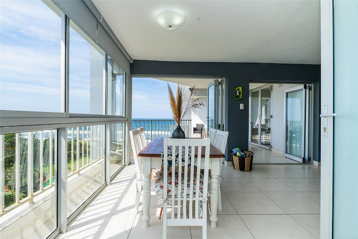 Stylish, Sea-view 3br Condo Steps From The Beach - Umhlanga