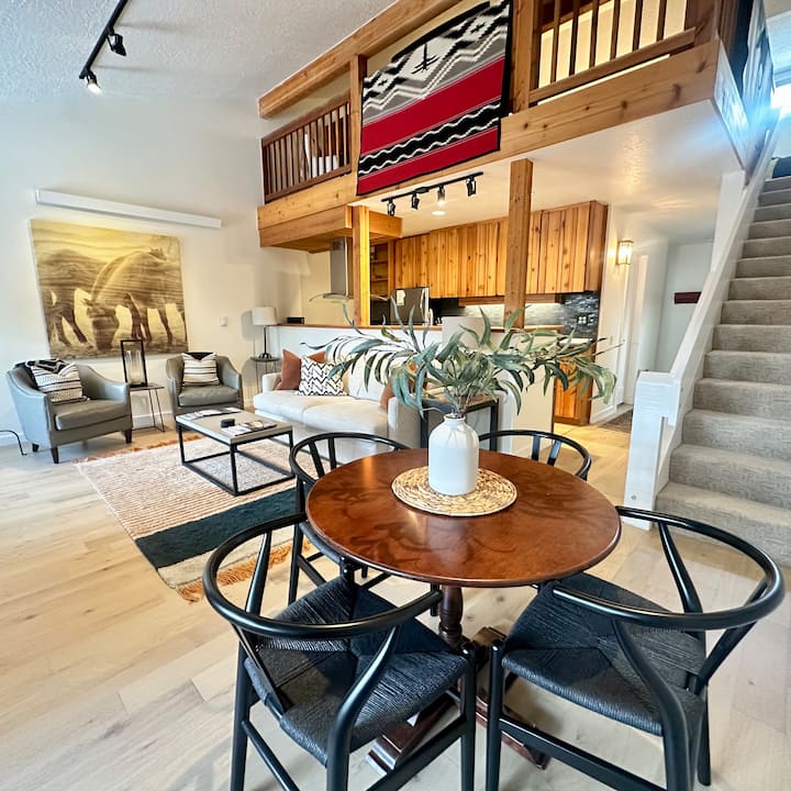 2 B Luxury Min. From Skiing - Teton Village, WY