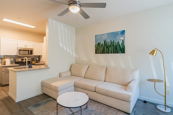 Queenstudio W/ Gym | Pool | Laundry | Evcharging - Tempe, AZ