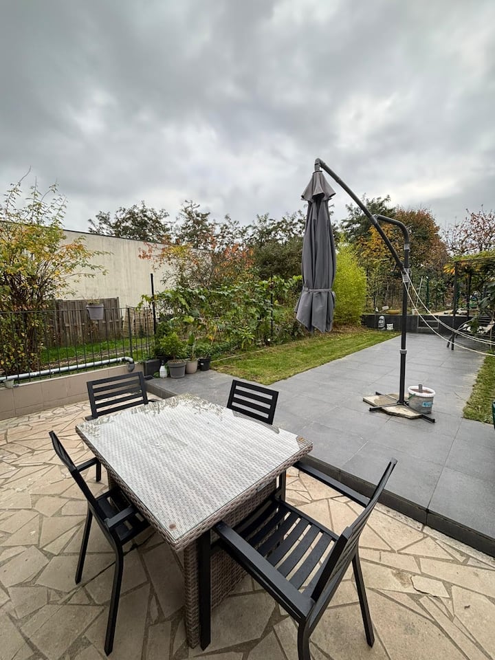 Spacieux Appartement 3 Chambres Avec Jardin. - Bruxelles