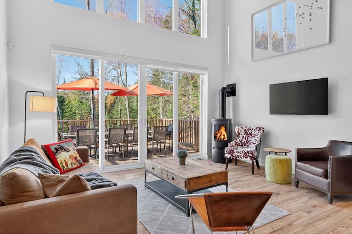 Chalet De La Tranquilitié In Bel Air With Hot Tub! - Mont-Tremblant