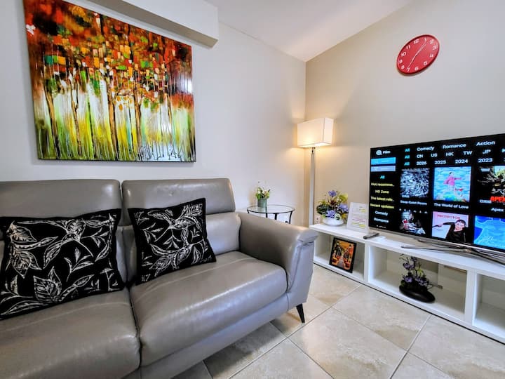 Comfortland Private Suite Direct Skytrian-bc Place - New Westminster