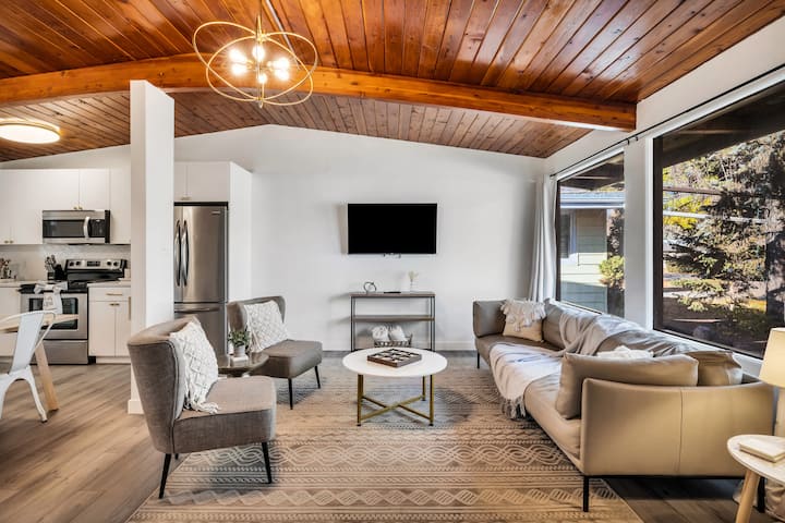 8 Minutes To Wem: Family-friendly, Games & More - Edmonton, Canada