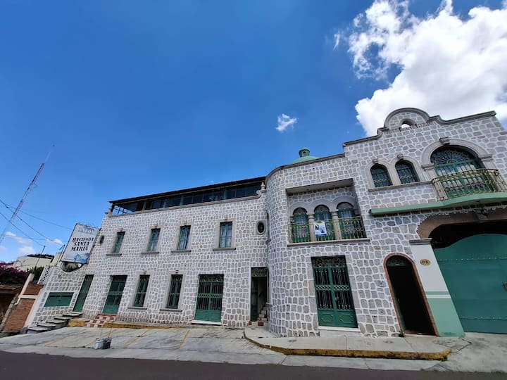 Habitación En El Castillo De Santa María - Morelia